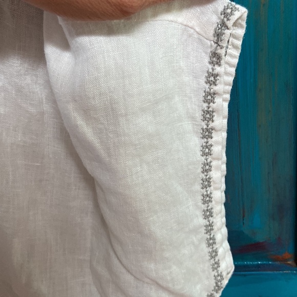 Johnny Was | Tops | Like New Johnny Was Linen Embroidered Tunic Size L ...